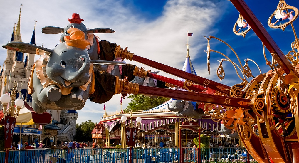 Vous allez bientôt pouvoir piloter la moto de Tron… | Spotern